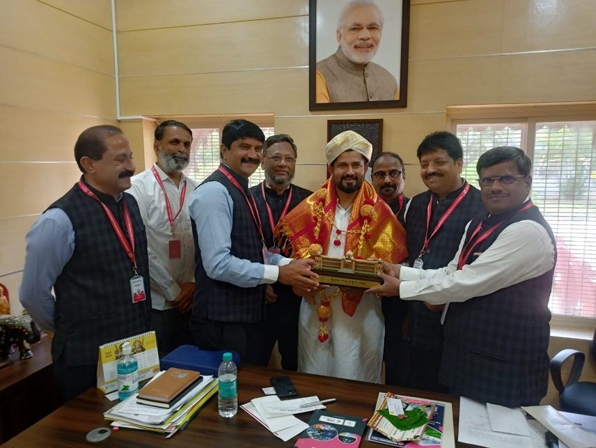 Member of Parliament Shri Pratap Simha was honoured on behalf of FOAM ...